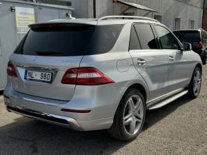 Pelēks Mercedes-Benz ML 350 2014 Rīga, ar dzinēja tilpumu 3.00 L un nobraukumu 208 tūkst. km par 17500 €, foto 13 vietnē AUTOMOTO.COM.LV