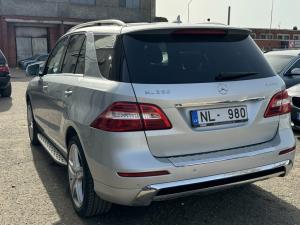 Pelēks Mercedes-Benz ML 350 2014 Rīga, ar dzinēja tilpumu 3.00 L un nobraukumu 208 tūkst. km par 17500 €, foto 14 vietnē AUTOMOTO.COM.LV