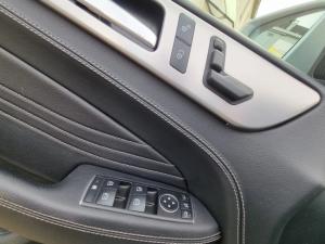 Pelēks Mercedes-Benz ML 350 2014 Rīga, ar dzinēja tilpumu 3.00 L un nobraukumu 208 tūkst. km par 17500 €, foto 20 vietnē AUTOMOTO.COM.LV