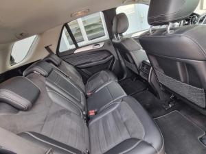 Pelēks Mercedes-Benz ML 350 2014 Rīga, ar dzinēja tilpumu 3.00 L un nobraukumu 208 tūkst. km par 17500 €, foto 24 vietnē AUTOMOTO.COM.LV
