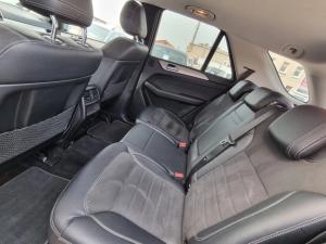 Pelēks Mercedes-Benz ML 350 2014 Rīga, ar dzinēja tilpumu 3.00 L un nobraukumu 208 tūkst. km par 17500 €, foto 25 vietnē AUTOMOTO.COM.LV