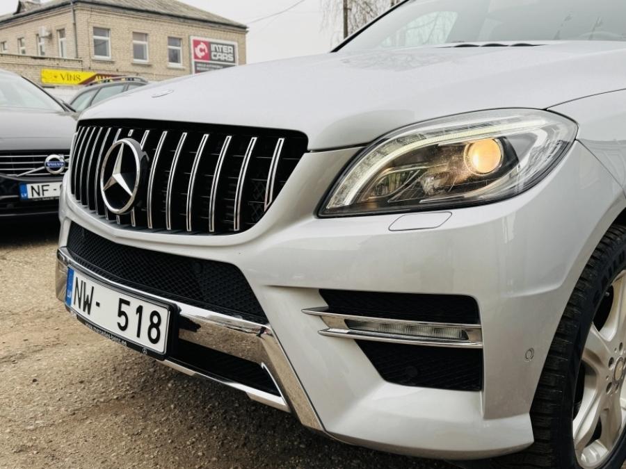Pelēks Mercedes-Benz ML 350 2014 Rīga, ar dzinēja tilpumu 3.00 L un nobraukumu 208 tūkst. km par 17500 €, foto 39 vietnē AUTOMOTO.COM.LV