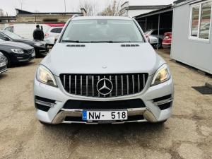 Pelēks Mercedes-Benz ML 350 2014 Rīga, ar dzinēja tilpumu 3.00 L un nobraukumu 208 tūkst. km par 17500 €, foto 41 vietnē AUTOMOTO.COM.LV