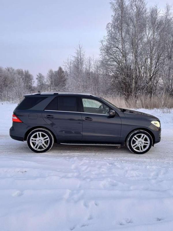 Pelēks Mercedes-Benz ML 350 2015 Klaipėda, ar dzinēja tilpumu 3.00 L un nobraukumu 291 tūkst. km par 15500 €, foto 7 vietnē AUTOMOTO.COM.LV