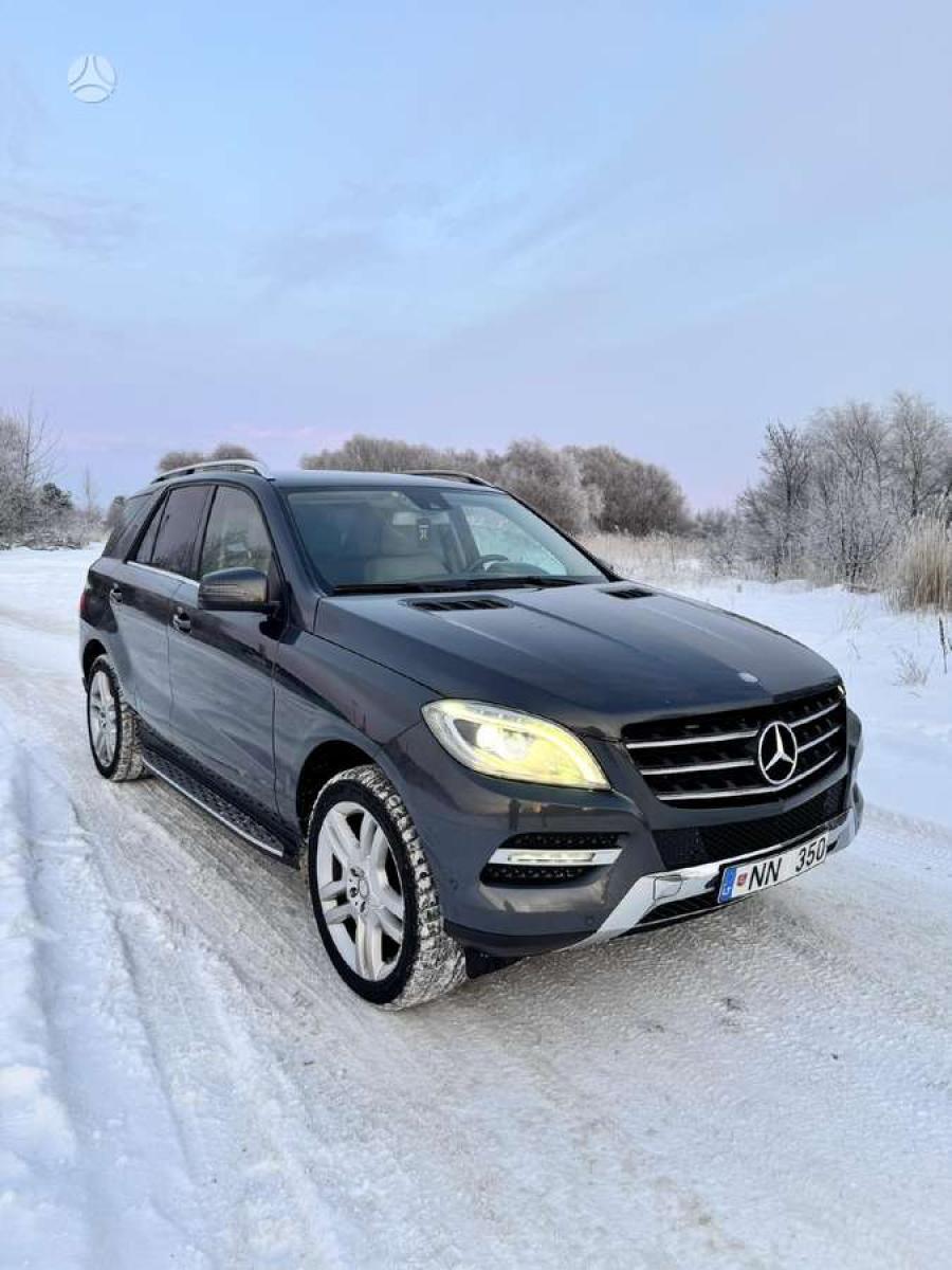 Pelēks Mercedes-Benz ML 350 2015 Klaipėda, ar dzinēja tilpumu 3.00 L un nobraukumu 291 tūkst. km par 15500 €, foto 8 vietnē AUTOMOTO.COM.LV