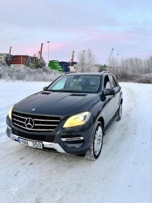Pelēks Mercedes-Benz ML 350 2015 Klaipėda, ar dzinēja tilpumu 3.00 L un nobraukumu 291 tūkst. km par 15500 €, foto 9 vietnē AUTOMOTO.COM.LV