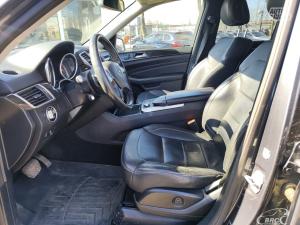 Pelēks Mercedes-Benz ML 350 2015 Avižieniai, ar dzinēja tilpumu 3.00 L un nobraukumu 507 tūkst. km par 13900 €, foto 25 vietnē AUTOMOTO.COM.LV