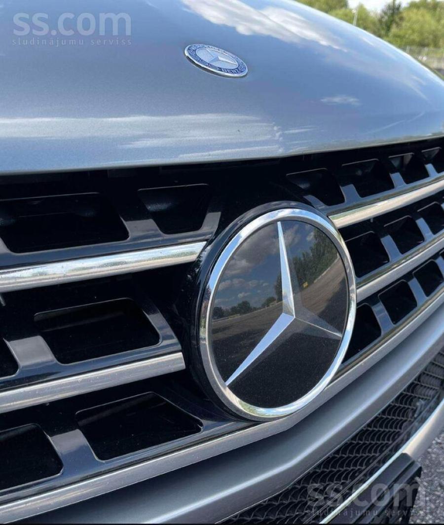 Pelēks Mercedes-Benz ML 350 2015 Rīga, ar dzinēja tilpumu 3.00 L un nobraukumu 330 tūkst. km par 15500 €, foto 5 vietnē AUTOMOTO.COM.LV
