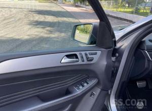 Pelēks Mercedes-Benz ML 350 2015 Rīga, ar dzinēja tilpumu 3.00 L un nobraukumu 330 tūkst. km par 15500 €, foto 18 vietnē AUTOMOTO.COM.LV
