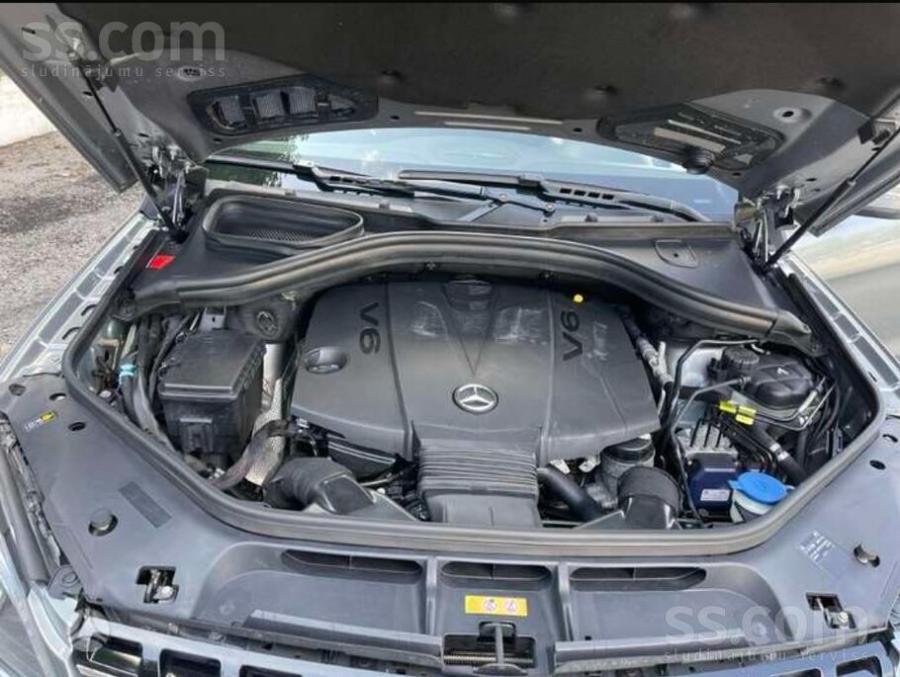 Pelēks Mercedes-Benz ML 350 2015 Rīga, ar dzinēja tilpumu 3.00 L un nobraukumu 330 tūkst. km par 15500 €, foto 26 vietnē AUTOMOTO.COM.LV