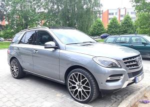 Pelēks Mercedes-Benz ML 350 2015 Rīga, ar dzinēja tilpumu 3.00 L un nobraukumu 330 tūkst. km par 15500 €, foto 29 vietnē AUTOMOTO.COM.LV