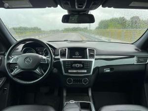 Pelēks Mercedes-Benz ML 350 2015 Viļņa, ar dzinēja tilpumu 2.99 L un nobraukumu 200 tūkst. km par 15200 €, foto 7 vietnē AUTOMOTO.COM.LV
