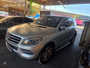Grey Mercedes-Benz ML 350 2015 in Kaunas, with an engine capacity of 2.99 L and mileage of 229 thousand km for 12400 €, photo 8 on AUTOMOTO.COM.LV
