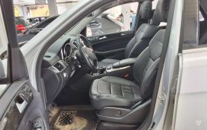 Grey Mercedes-Benz ML 350 2015 in Kaunas, with an engine capacity of 2.99 L and mileage of 229 thousand km for 12400 €, photo 12 on AUTOMOTO.COM.LV