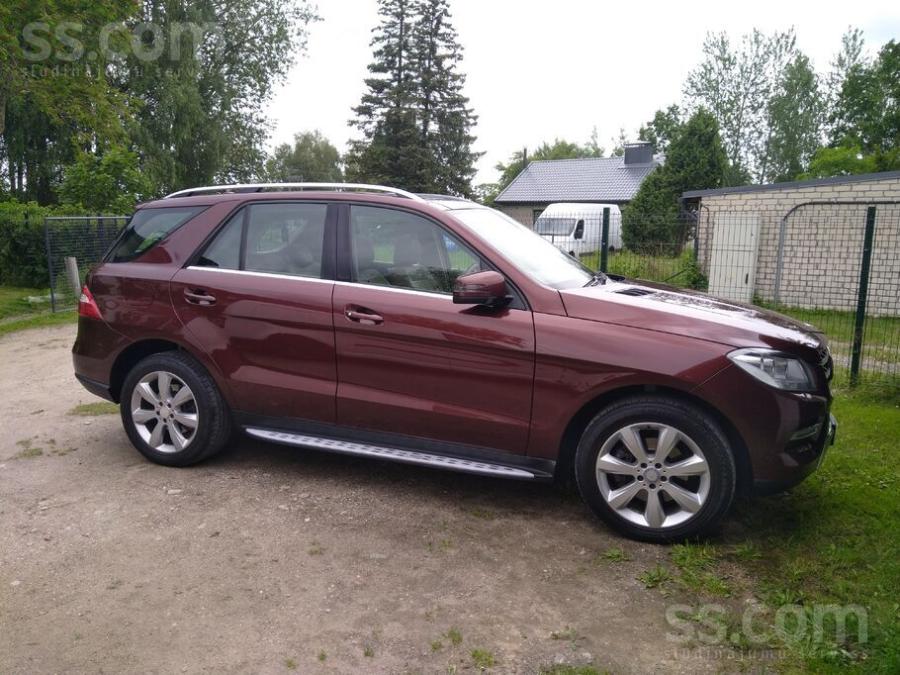 Красный Мерседес МЛ 350 2014 в Вентспилс, объемом двигателя 3.00 л и пробегом 231 тыс. км за 7400 €, фото 4 на AUTOMOTO.COM.LV