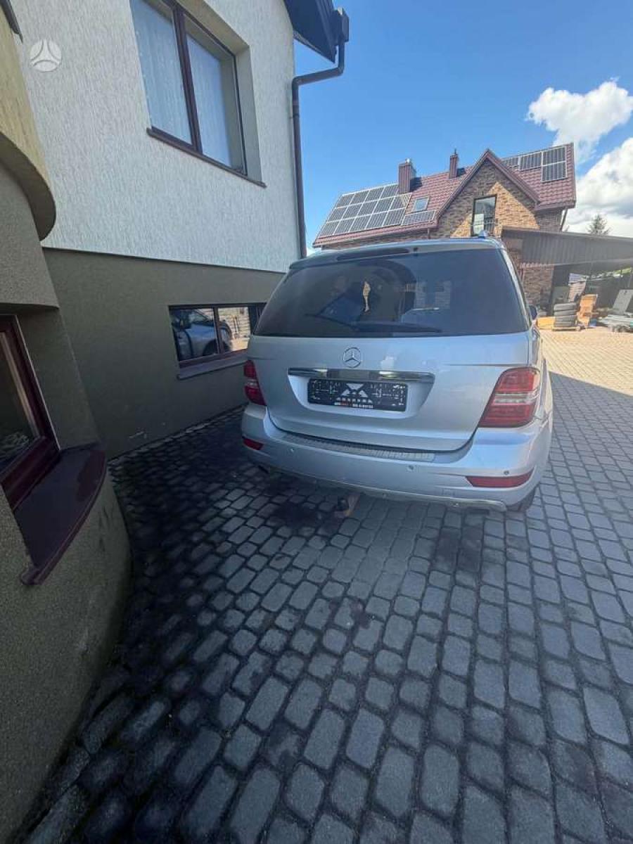 Mercedes-Benz ML 350 2009 Kauņa, ar dzinēja tilpumu 2.99 L un nobraukumu 283 tūkst. km par 7250 €, foto 8 vietnē AUTOMOTO.COM.LV