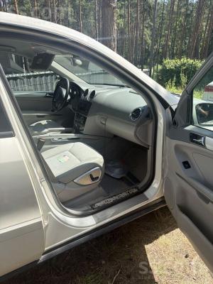 Balts Mercedes-Benz ML 350 2006 Rīga, ar dzinēja tilpumu 3.50 L un nobraukumu 380 tūkst. km par 2700 €, foto 5 vietnē AUTOMOTO.COM.LV
