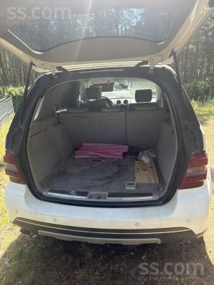 Balts Mercedes-Benz ML 350 2006 Rīga, ar dzinēja tilpumu 3.50 L un nobraukumu 380 tūkst. km par 2700 €, foto 7 vietnē AUTOMOTO.COM.LV