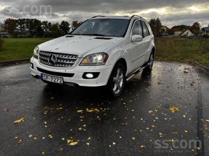 White Mercedes-Benz ML 350 2006 in Valmiera, with an engine capacity of 3.50 L and mileage of 298 thousand km for 4200 €, photo  on AUTOMOTO.COM.LV