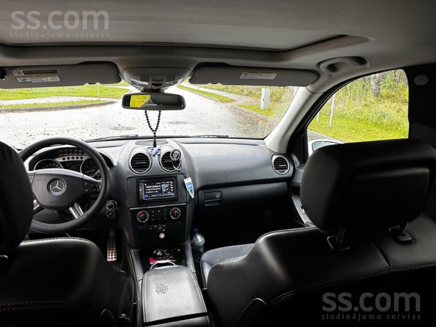 White Mercedes-Benz ML 350 2006 in Valmiera, with an engine capacity of 3.50 L and mileage of 298 thousand km for 4200 €, photo 6 on AUTOMOTO.COM.LV