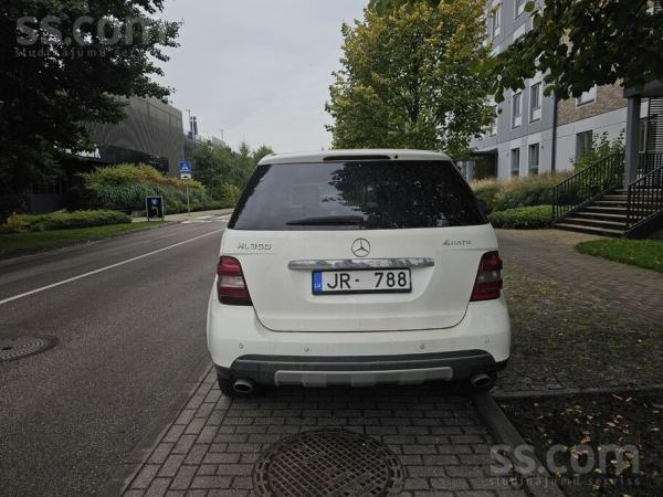 Белый Мерседес МЛ 350 2006 в Рига, объемом двигателя 3.50 л и пробегом 0 тыс. км за 4000 €, фото 5 на AUTOMOTO.COM.LV