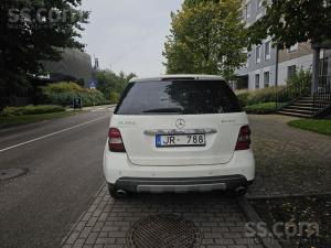 Белый Мерседес МЛ 350 2006 в Рига, объемом двигателя 3.50 л и пробегом 0 тыс. км за 4000 €, фото 5 на AUTOMOTO.COM.LV