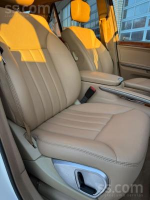 White Mercedes-Benz ML 350 2008 in Riga, with an engine capacity of 3.50 L and mileage of 213 thousand km for 7500 €, photo 13 on AUTOMOTO.COM.LV