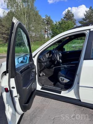Balts Mercedes-Benz ML 350 2008 Jūrmala, ar dzinēja tilpumu 3.50 L un nobraukumu 140 tūkst. km par 6500 €, foto 4 vietnē AUTOMOTO.COM.LV