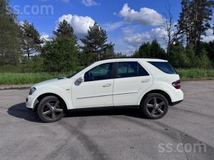 Balts Mercedes-Benz ML 350 2008 Jūrmala, ar dzinēja tilpumu 3.50 L un nobraukumu 140 tūkst. km par 6500 €, foto 6 vietnē AUTOMOTO.COM.LV