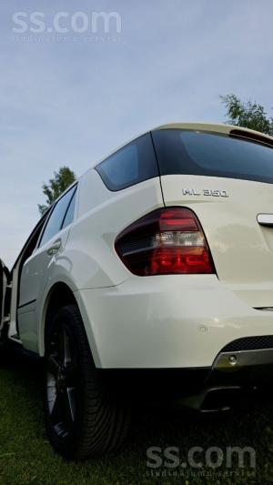 White Mercedes-Benz ML 350 2008 in Jurmala, with an engine capacity of 3.50 L and mileage of 140 thousand km for 7195 €, photo 8 on AUTOMOTO.COM.LV