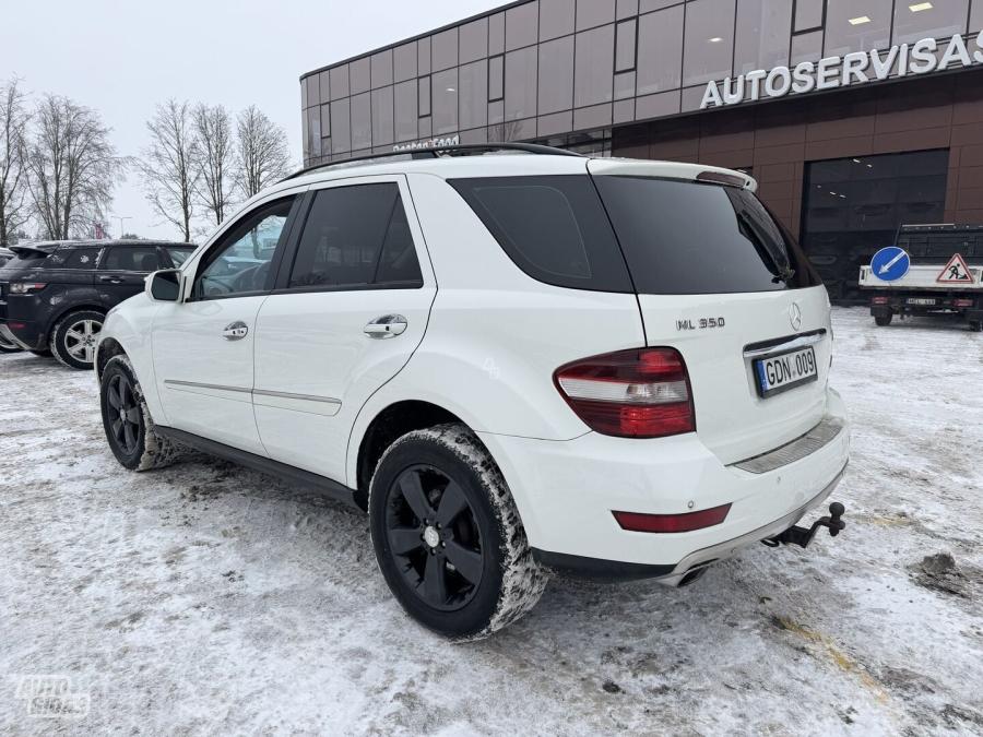 Balts Mercedes-Benz ML 350 2009 Viļņa, ar dzinēja tilpumu 3.50 L un nobraukumu 389 tūkst. km par 5999 €, foto 3 vietnē AUTOMOTO.COM.LV