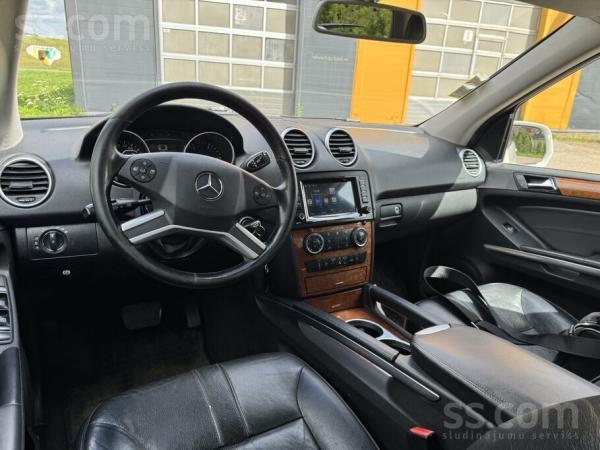 Balts Mercedes-Benz ML 350 2009 Rēzekne, ar dzinēja tilpumu 3.00 L un nobraukumu 375 tūkst. km par 5500 €, foto 7 vietnē AUTOMOTO.COM.LV