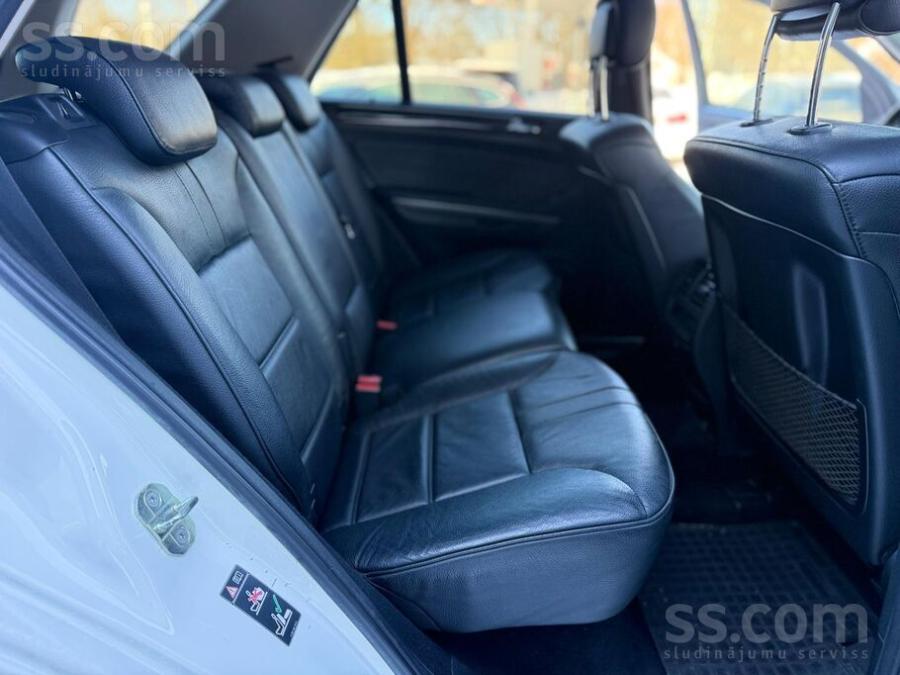 Белый Мерседес МЛ 350 2010 в Рига, объемом двигателя 3.00 л и пробегом 262 тыс. км за 8995 €, фото 21 на AUTOMOTO.COM.LV
