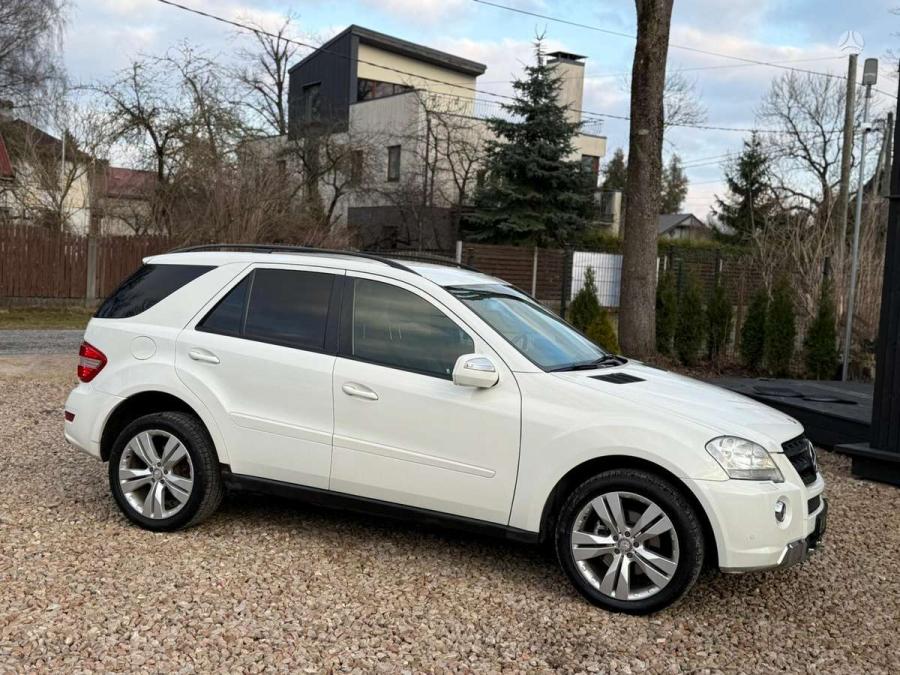 Balts Mercedes-Benz ML 350 2010 Rīga, ar dzinēja tilpumu 0.00 L un nobraukumu 262 tūkst. km par 7750 €, foto 5 vietnē AUTOMOTO.COM.LV