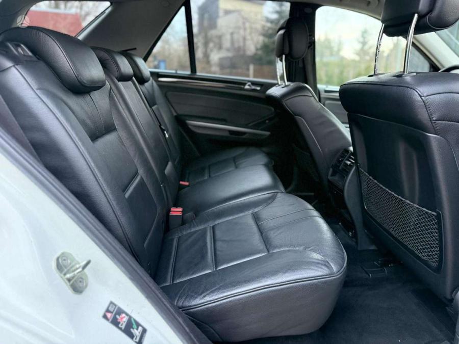 Balts Mercedes-Benz ML 350 2010 Rīga, ar dzinēja tilpumu 0.00 L un nobraukumu 262 tūkst. km par 7750 €, foto 22 vietnē AUTOMOTO.COM.LV