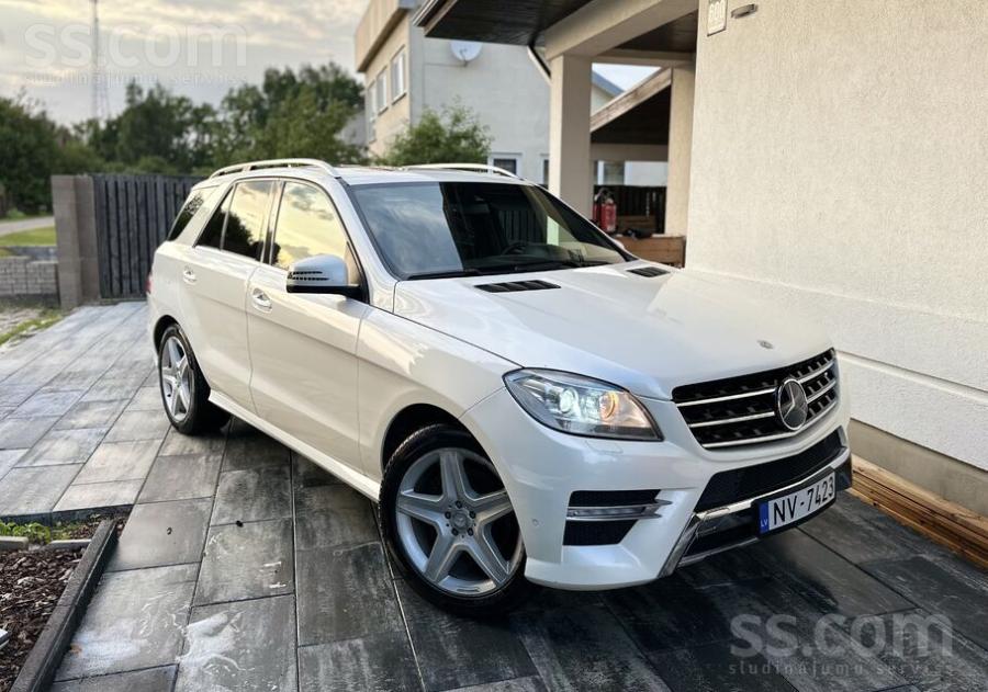 Balts Mercedes-Benz ML 350 2011 Rīga, ar dzinēja tilpumu 3.00 L un nobraukumu 245 tūkst. km par 17750 €, foto 2 vietnē AUTOMOTO.COM.LV