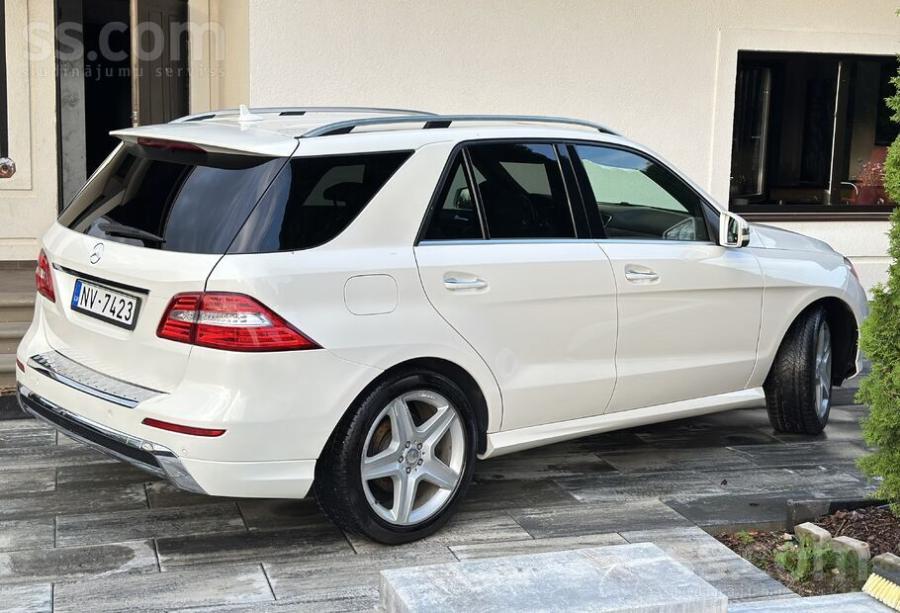 Balts Mercedes-Benz ML 350 2011 Rīga, ar dzinēja tilpumu 3.00 L un nobraukumu 245 tūkst. km par 17750 €, foto 3 vietnē AUTOMOTO.COM.LV
