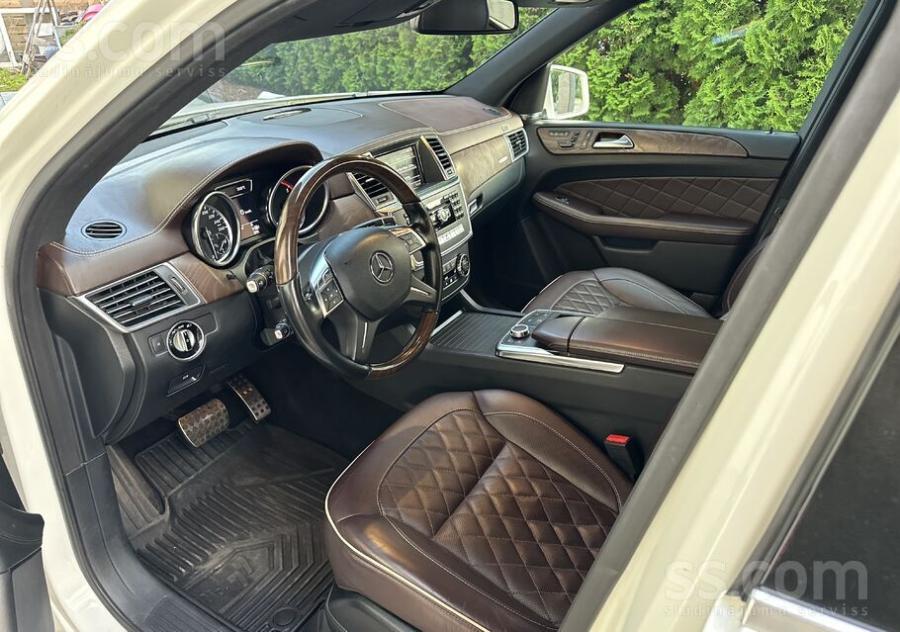 Balts Mercedes-Benz ML 350 2011 Rīga, ar dzinēja tilpumu 3.00 L un nobraukumu 245 tūkst. km par 17750 €, foto 5 vietnē AUTOMOTO.COM.LV