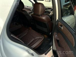 Balts Mercedes-Benz ML 350 2011 Rīga, ar dzinēja tilpumu 3.00 L un nobraukumu 245 tūkst. km par 17750 €, foto 9 vietnē AUTOMOTO.COM.LV