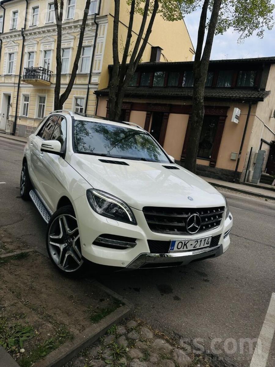 Balts Mercedes-Benz ML 350 2011 Daugavpils, ar dzinēja tilpumu 3.00 L un nobraukumu 227 tūkst. km par 15900 €, foto 1 vietnē AUTOMOTO.COM.LV