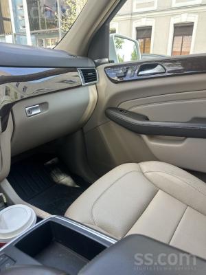 Balts Mercedes-Benz ML 350 2011 Daugavpils, ar dzinēja tilpumu 3.00 L un nobraukumu 227 tūkst. km par 15900 €, foto 8 vietnē AUTOMOTO.COM.LV