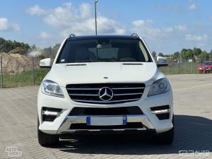 White Mercedes-Benz ML 350 2011 in Taurage, with an engine capacity of 3.00 L and mileage of 351 thousand km for 11700 €, photo 5 on AUTOMOTO.COM.LV