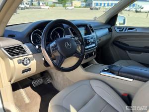 White Mercedes-Benz ML 350 2011 in Taurage, with an engine capacity of 3.00 L and mileage of 351 thousand km for 11700 €, photo 13 on AUTOMOTO.COM.LV