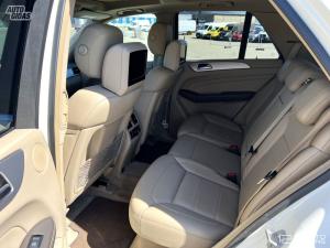 White Mercedes-Benz ML 350 2011 in Taurage, with an engine capacity of 3.00 L and mileage of 351 thousand km for 11700 €, photo 14 on AUTOMOTO.COM.LV