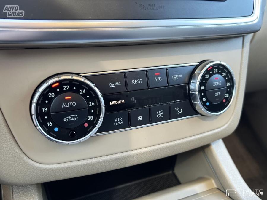 White Mercedes-Benz ML 350 2011 in Taurage, with an engine capacity of 3.00 L and mileage of 351 thousand km for 11700 €, photo 22 on AUTOMOTO.COM.LV