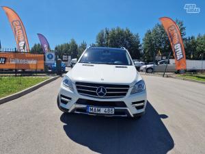 Белый Мерседес МЛ 350 2011 в Каунас, объемом двигателя 3.00 л и пробегом 338 тыс. км за 10999 €, фото 3 на AUTOMOTO.COM.LV