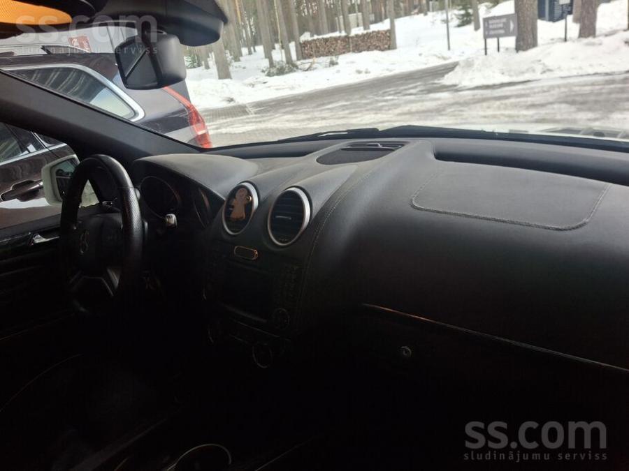 Белый Мерседес МЛ 350 2011 в Валка, объемом двигателя 3.00 л и пробегом 386 тыс. км за 10000 €, фото 7 на AUTOMOTO.COM.LV