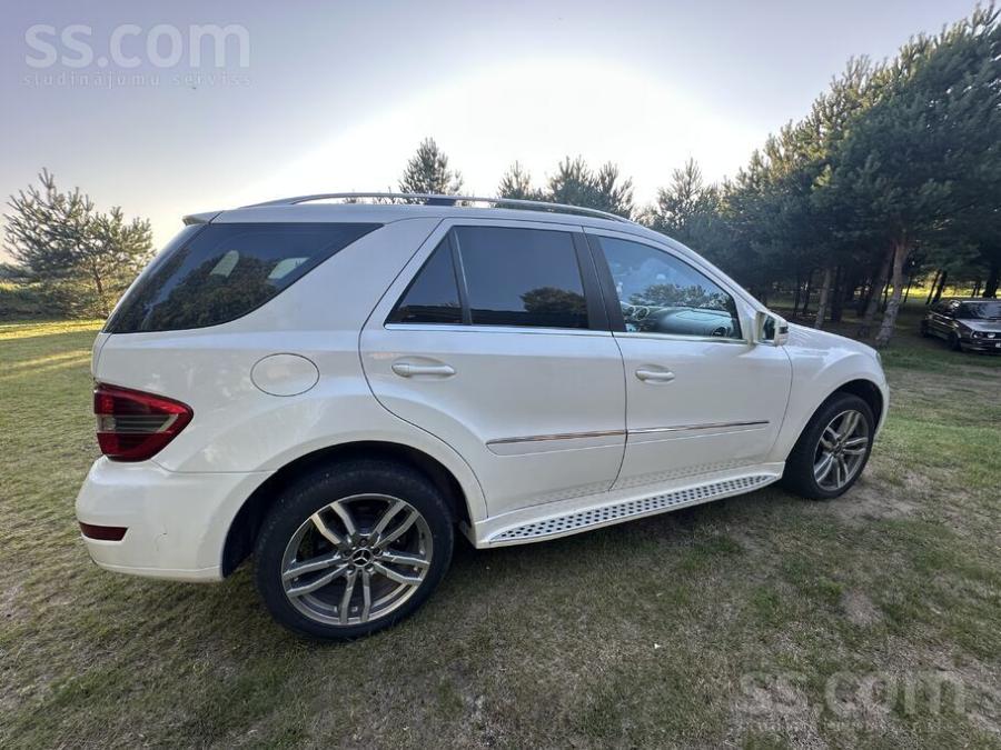 Balts Mercedes-Benz ML 350 2011 Ventspils, ar dzinēja tilpumu 3.00 L un nobraukumu 275 tūkst. km par 6800 €, foto 5 vietnē AUTOMOTO.COM.LV