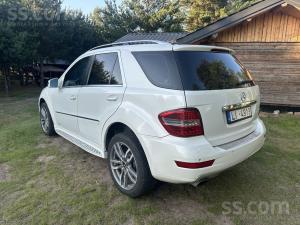 Balts Mercedes-Benz ML 350 2011 Ventspils, ar dzinēja tilpumu 3.00 L un nobraukumu 275 tūkst. km par 6800 €, foto 8 vietnē AUTOMOTO.COM.LV