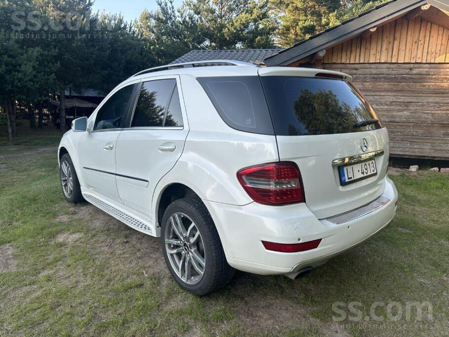 Balts Mercedes-Benz ML 350 2011 Ventspils, ar dzinēja tilpumu 3.00 L un nobraukumu 275 tūkst. km par 6800 €, foto 8 vietnē AUTOMOTO.COM.LV